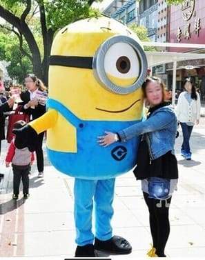 Omega Inflatables Factory - Minions Mascot